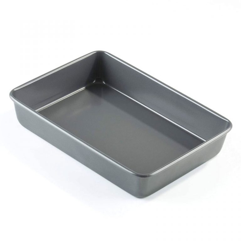 Make the Perfect Roast with these Roasting Tins and Pans